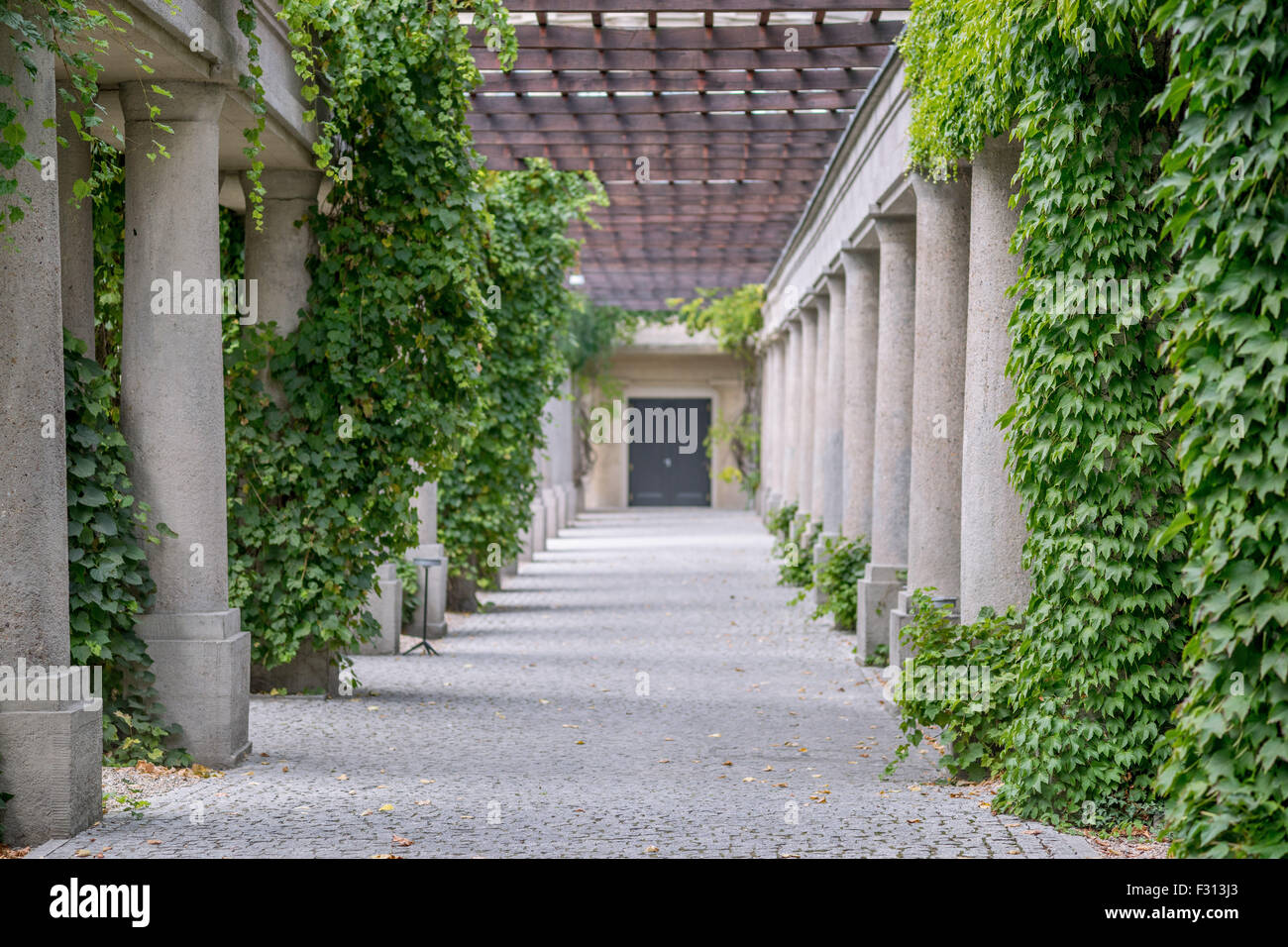 Pergola Centennial Hall Wroclaw Jahrhundertshalle Breslau Max Berg ...