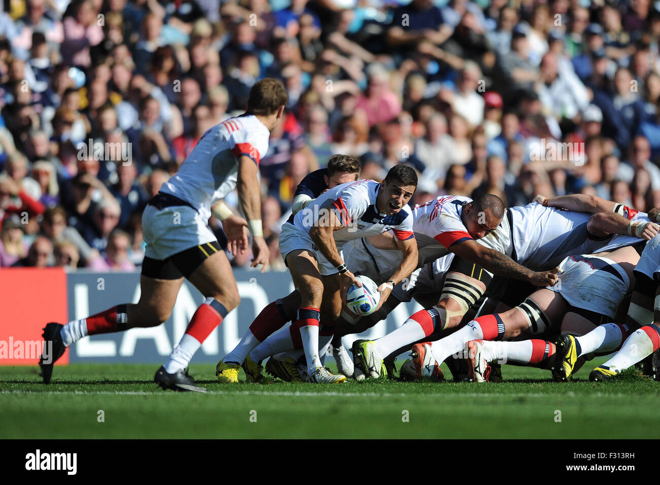 27 September 2015: Mike Petri of USA passes to AJ MacGinty of USA ...