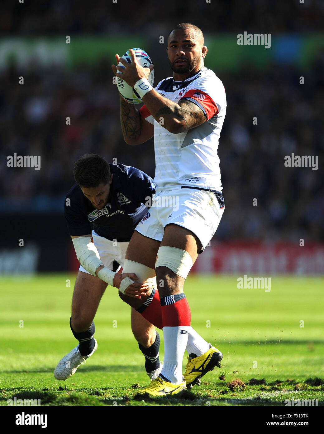 27 September 2015: Samu Manoa of USA looks for support during Match 18 ...