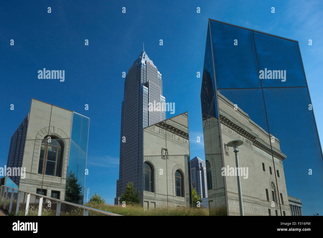 Bp america tower hi-res stock photography and images - Alamy