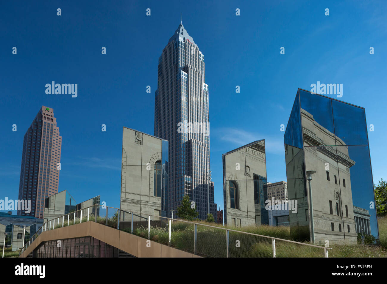 SCULPTURE KEY BANK BUILDING TOWER (©CESAR PELLI 1991) FREE PUBLIC ...