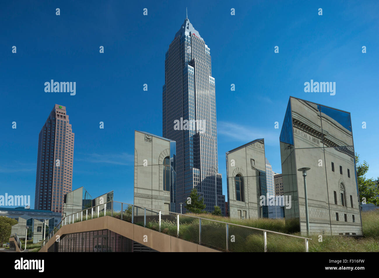 SCULPTURE KEY BANK BUILDING TOWER (©CESAR PELLI 1991) FREE PUBLIC ...