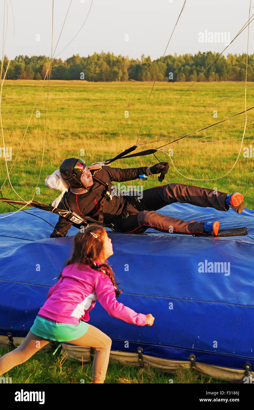 Girl under parachute hi-res stock photography and images - Alamy
