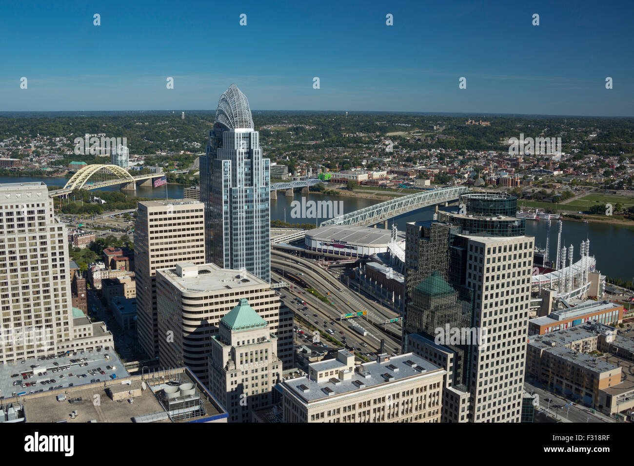 DOWNTOWN BUSINESS DISTRICT OHIO RIVER CINCINNATI OHIO USA Stock Photo ...