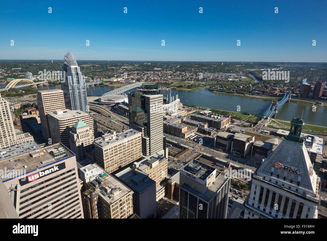DOWNTOWN BUSINESS DISTRICT OHIO RIVER CINCINNATI OHIO USA Stock Photo ...