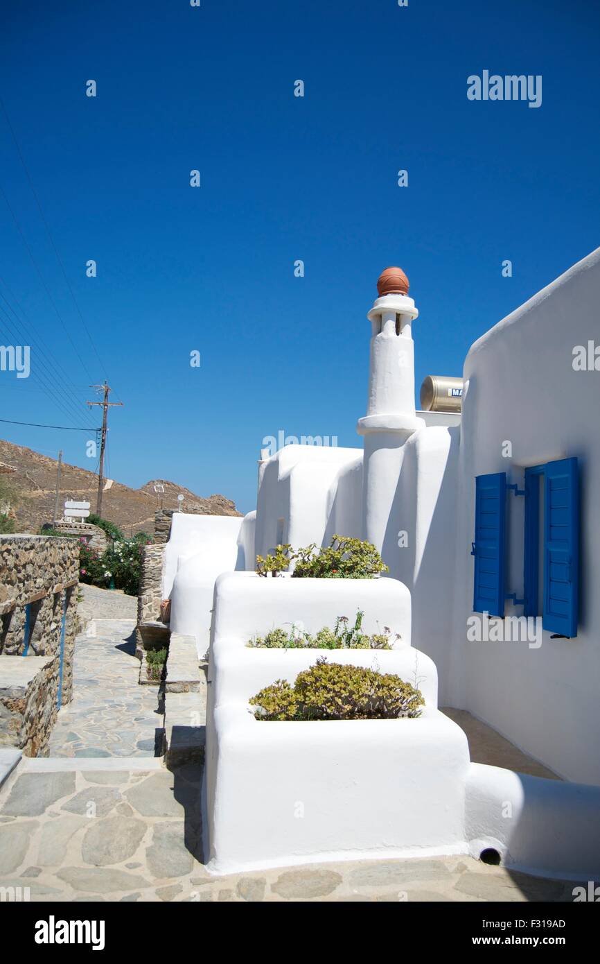 Traditional greek buildings hi-res stock photography and images - Alamy