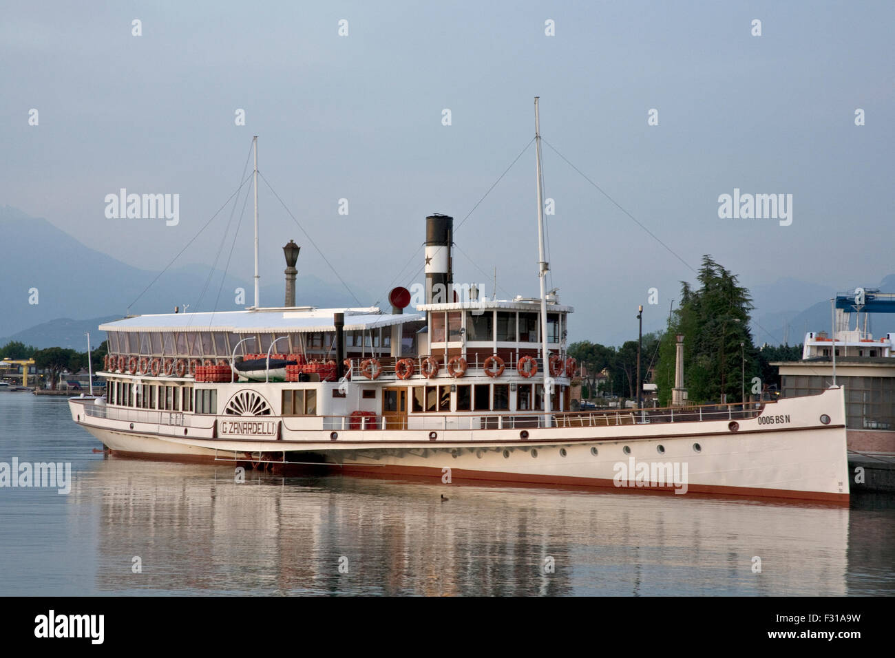 Old Paddle Steamer Lake Garda Italy Stock Photo - Alamy