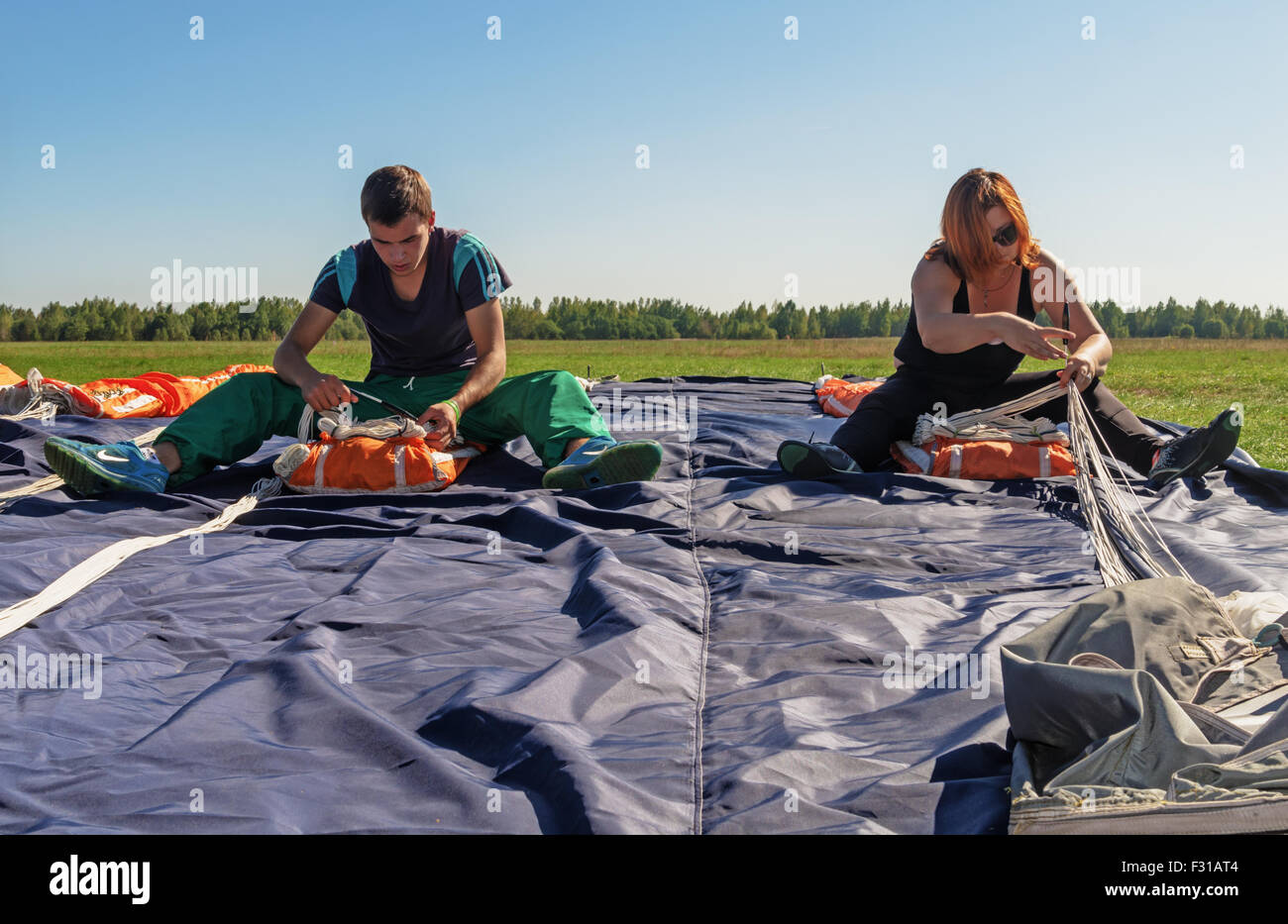 Parachutists - 2014. Packing of parachutes Stock Photo - Alamy