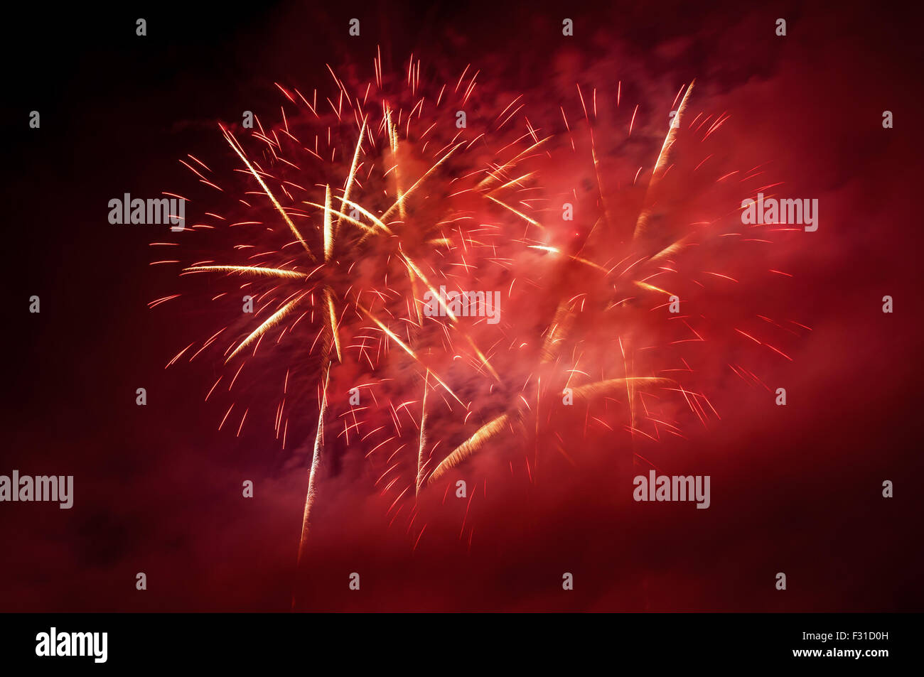 Red glowing fireworks hi-res stock photography and images - Alamy