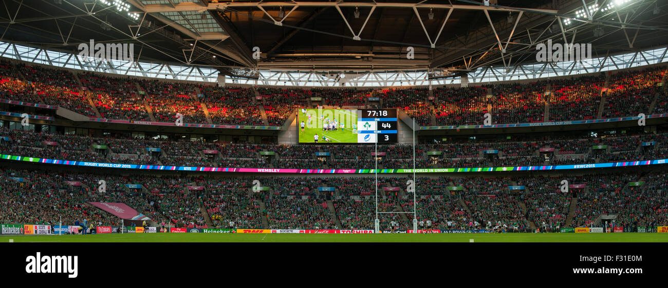 Wembley stadium crowd hi-res stock photography and images - Alamy