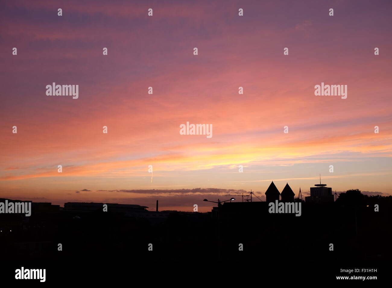 Cardiff silhouette hi-res stock photography and images - Alamy