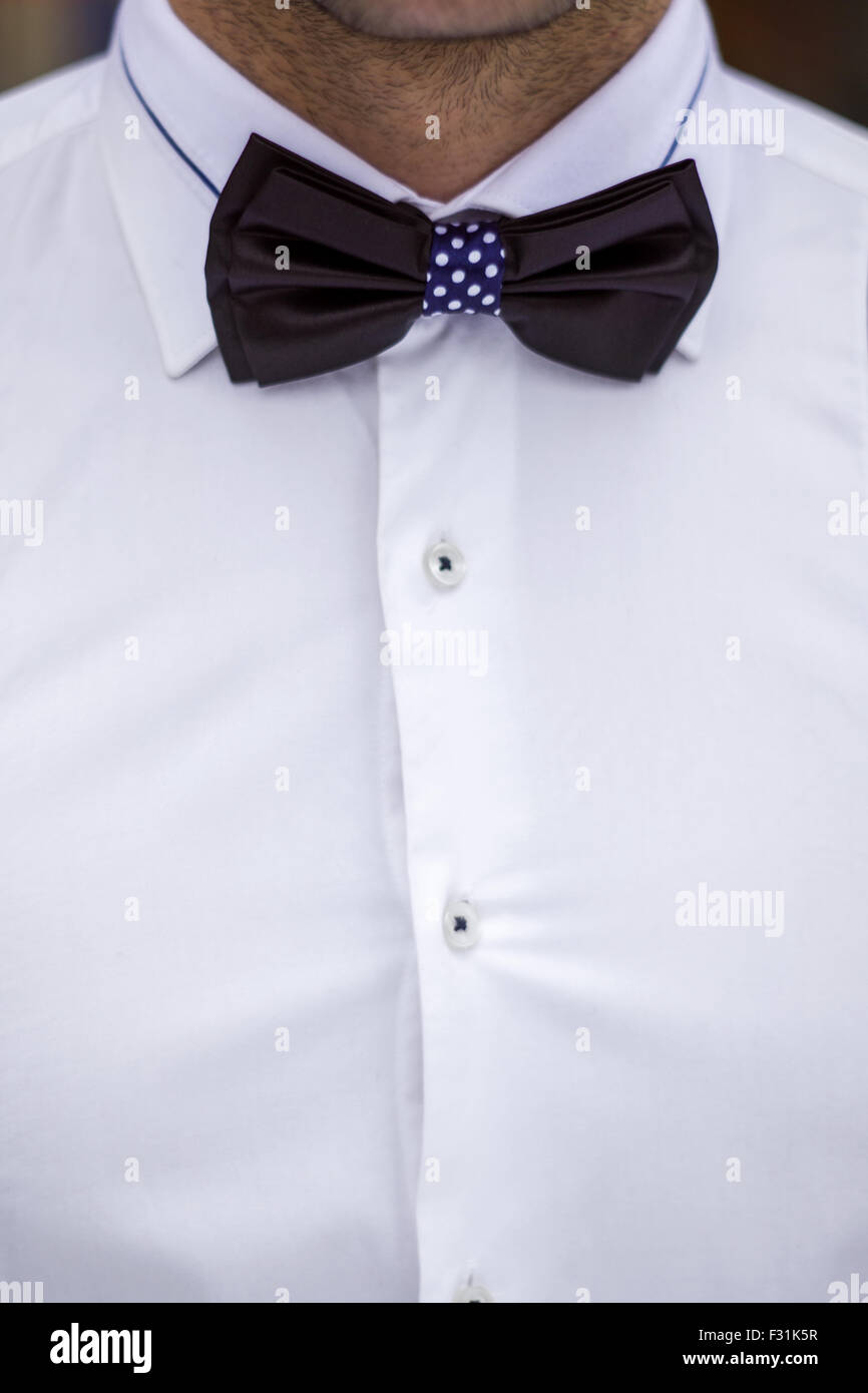 Bowtie and shirt hi-res stock photography and images - Alamy