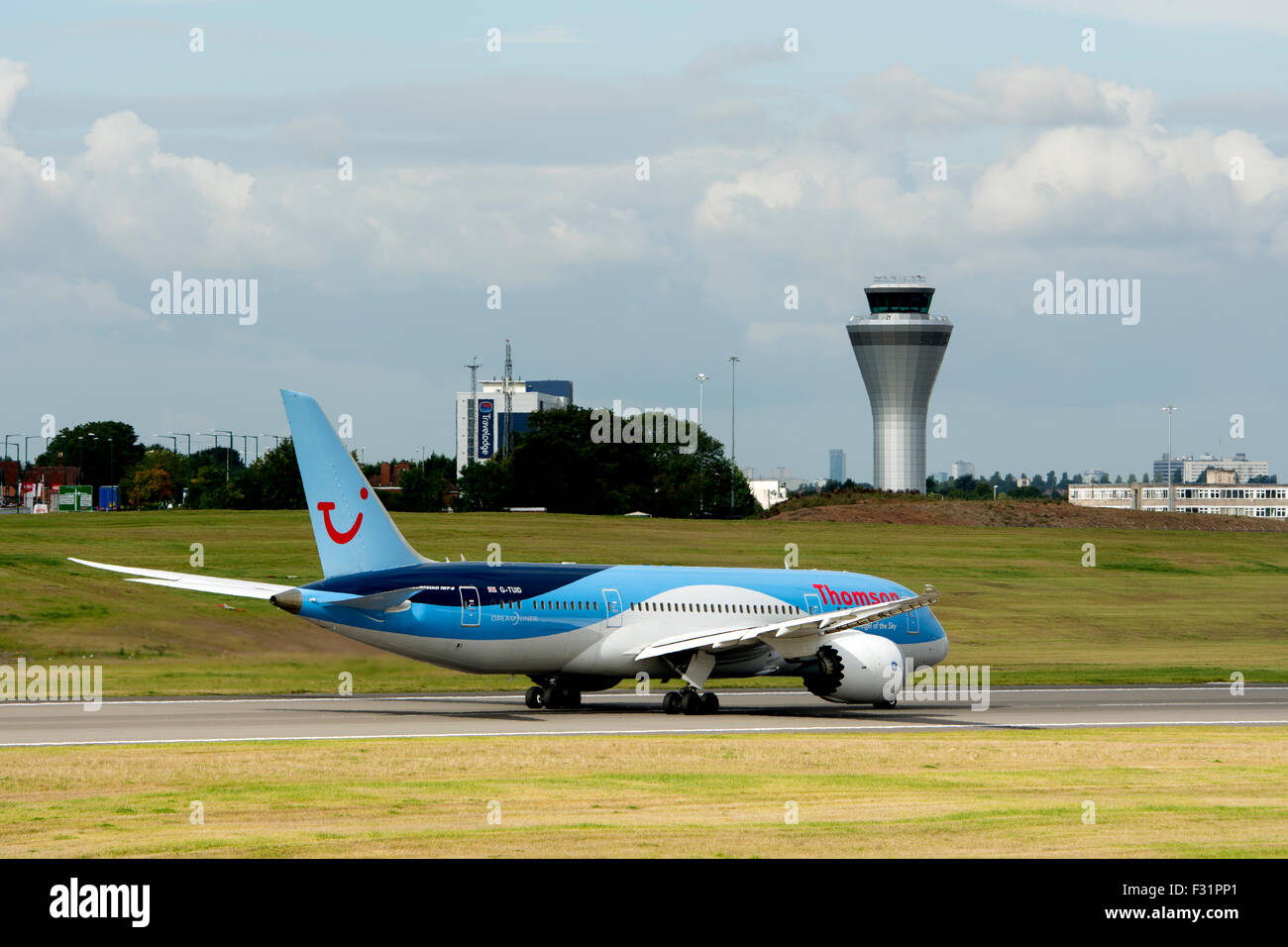 Thomson Boeing 787 Dreamliner (G-TUID) at Birmingham Airport, UK Stock ...