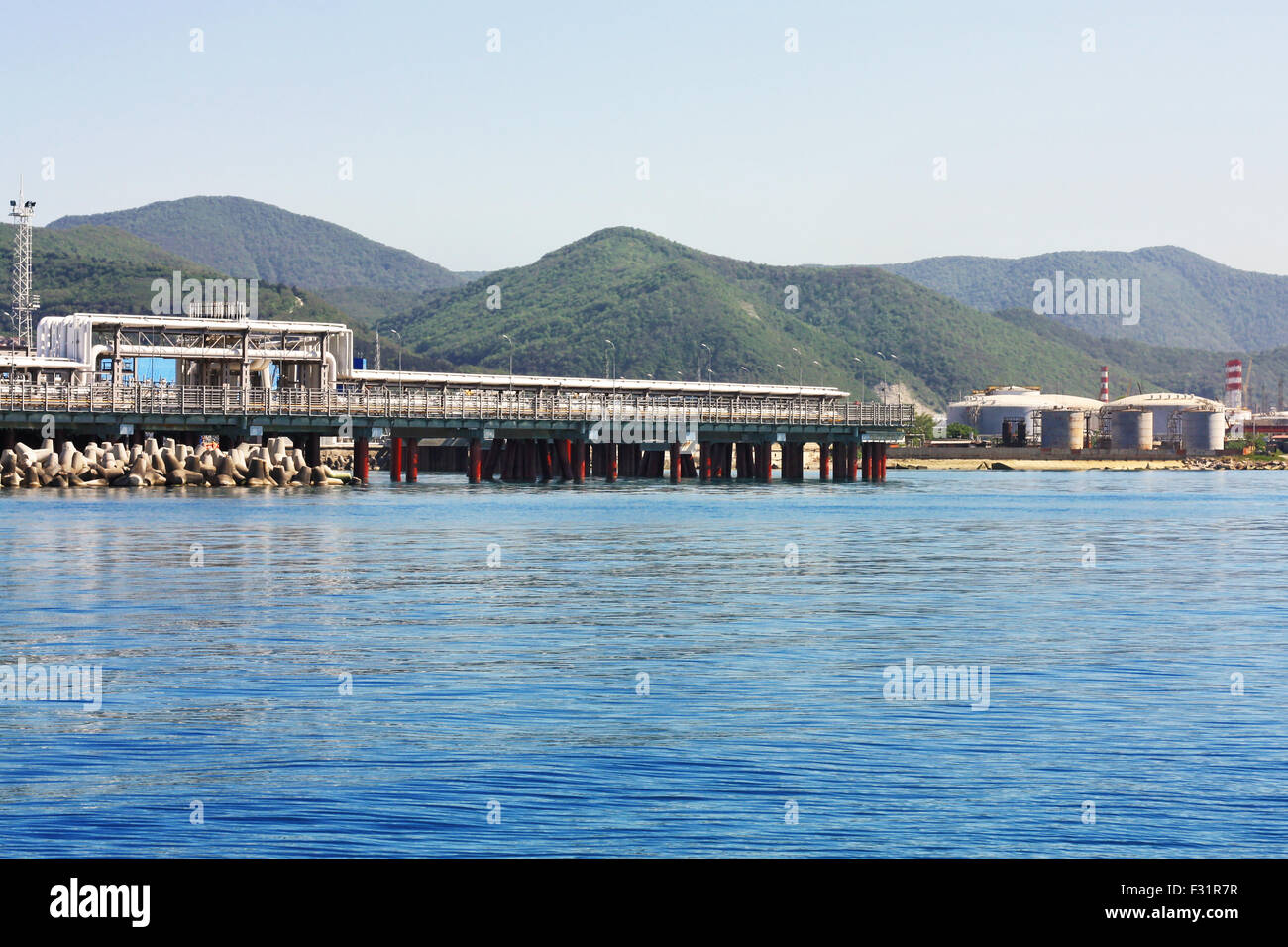 Cargo terminals hi-res stock photography and images - Alamy