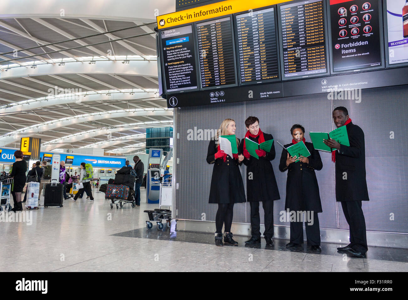 Interior terminal five heathrow airport hi-res stock photography and ...
