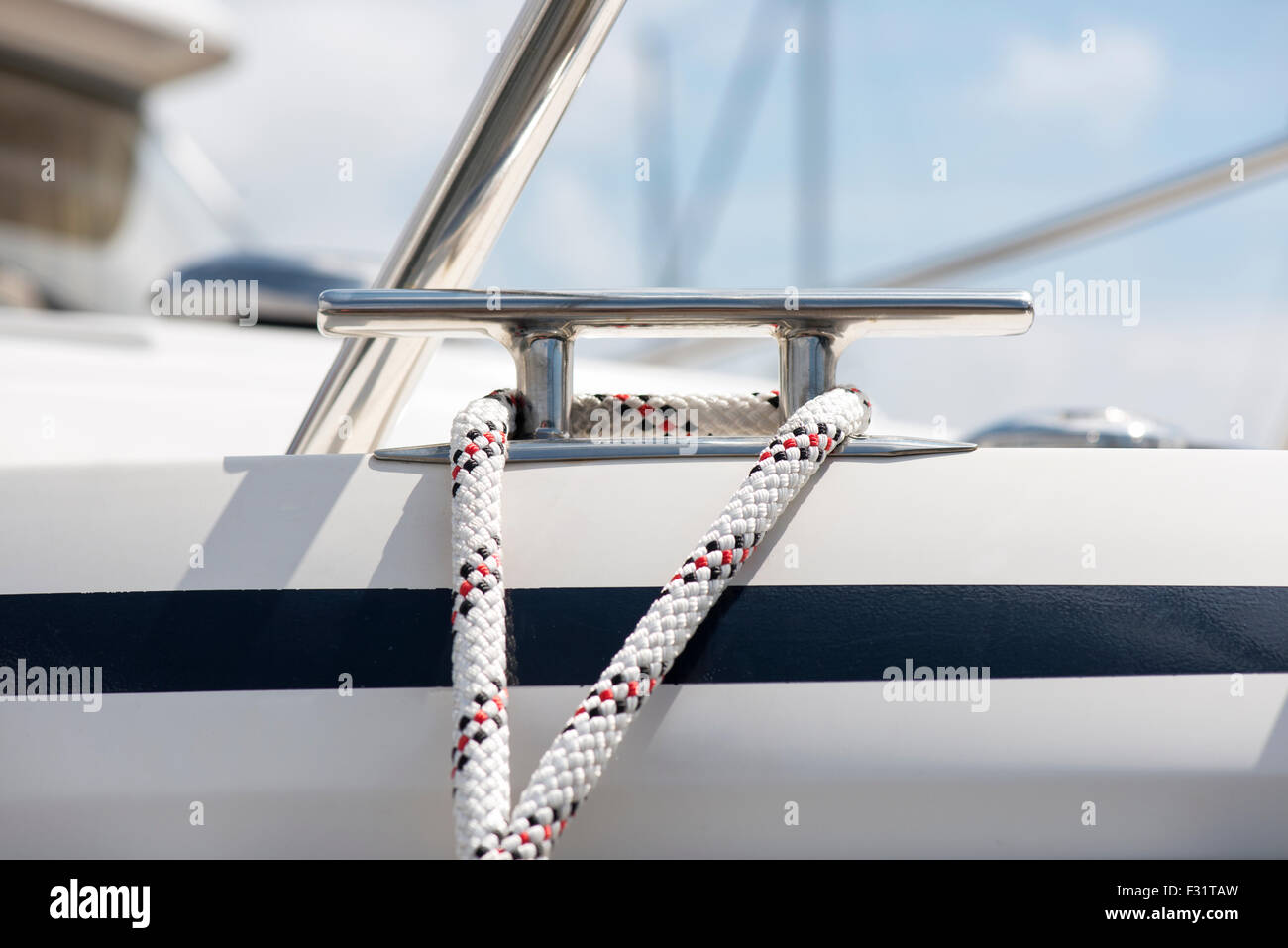 Mooring rope hi-res stock photography and images - Alamy