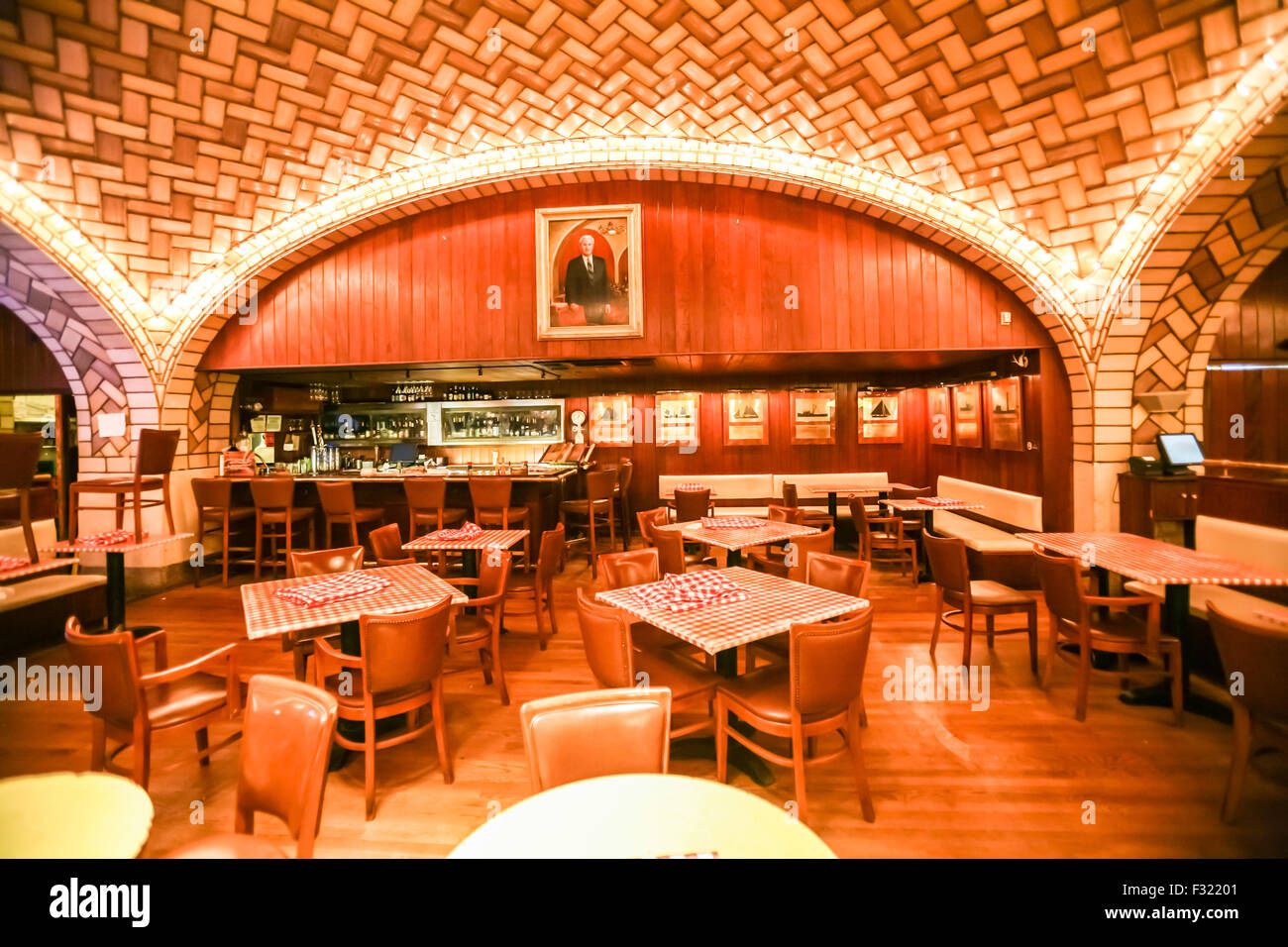 Restoran hi-res stock photography and images - Alamy