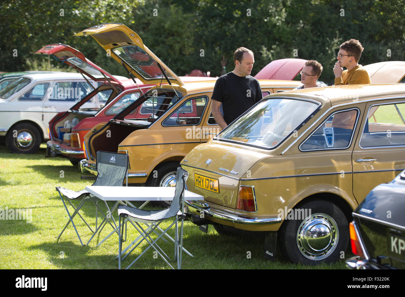 British Leyland car enthusiasts enjoy the 2015 3rd BL Autumn Rally ...