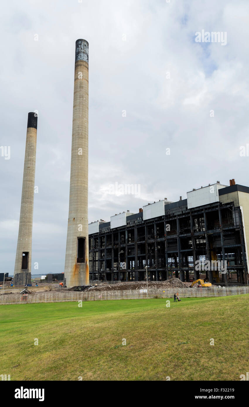 The chimneys, boiler building and turbine hall of Cockenzie Power ...