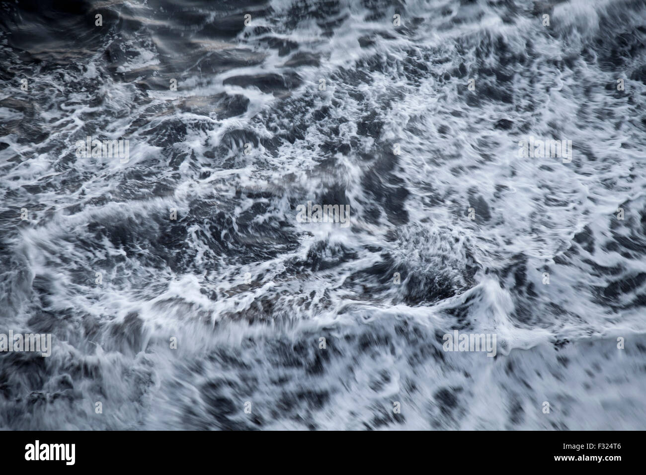 Swelling ocean hi-res stock photography and images - Alamy