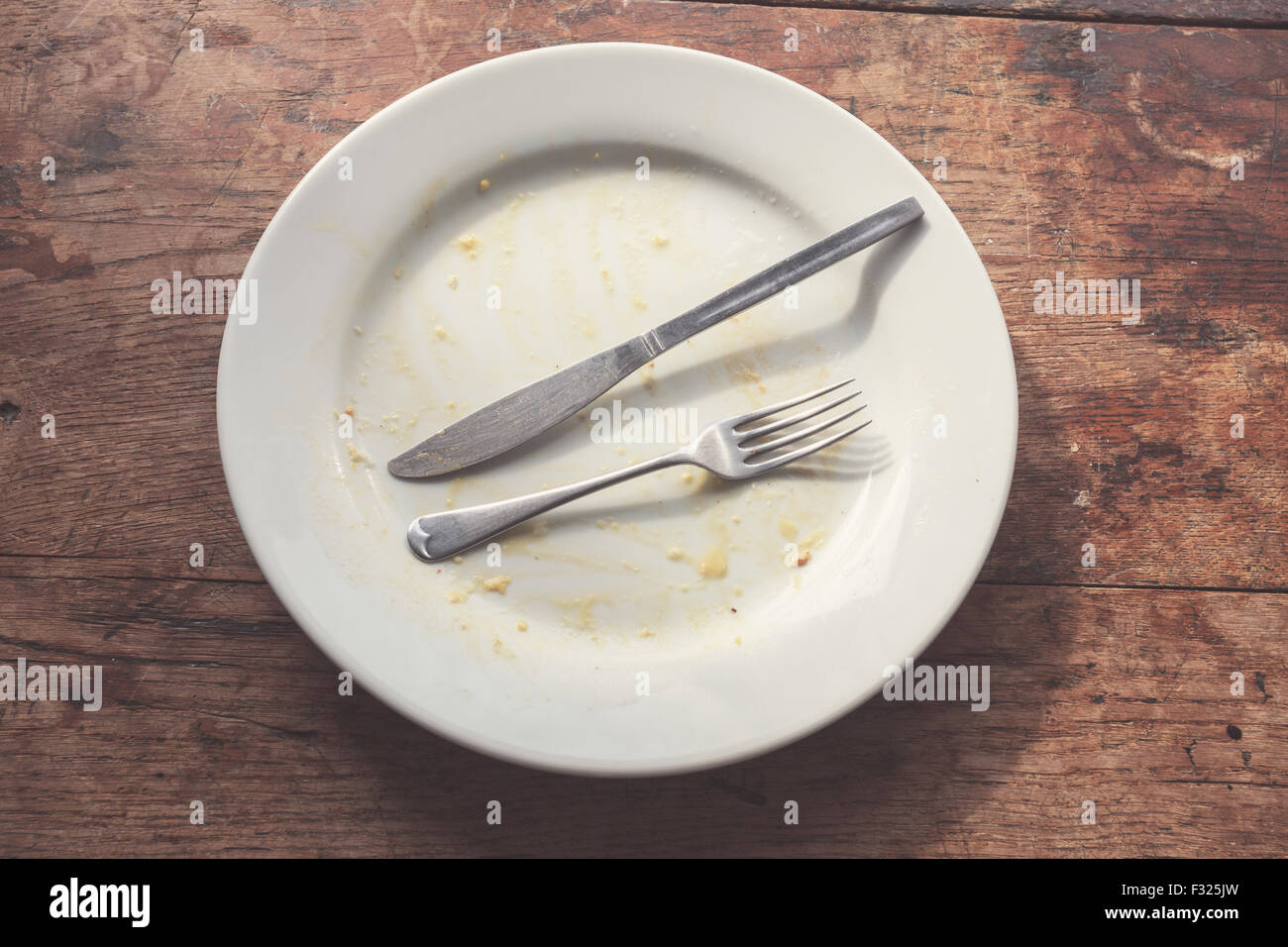 Dirty plate restaurant hi-res stock photography and images - Alamy