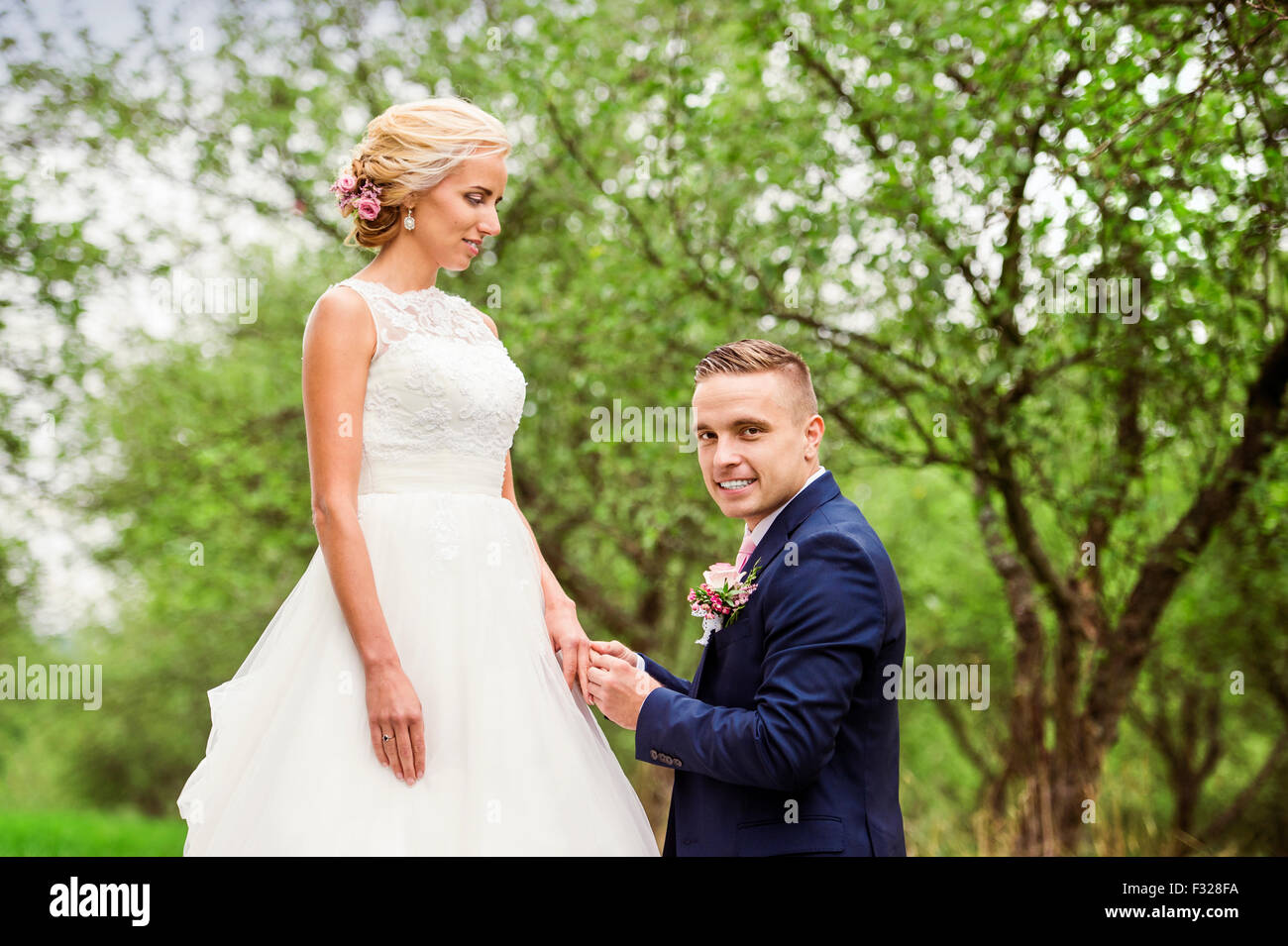 Beautiful wedding couple Stock Photo - Alamy