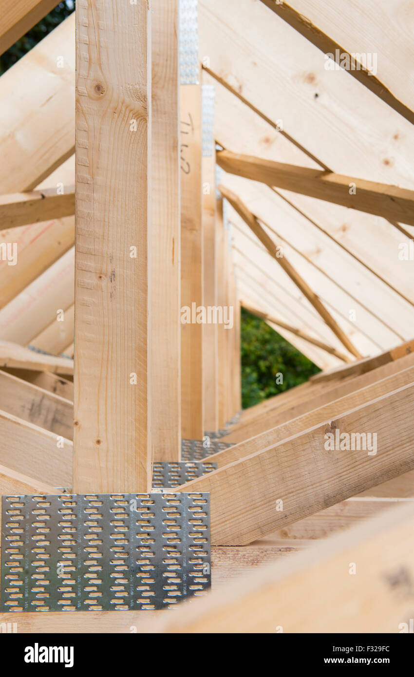 Timber roof trusses hi-res stock photography and images - Alamy