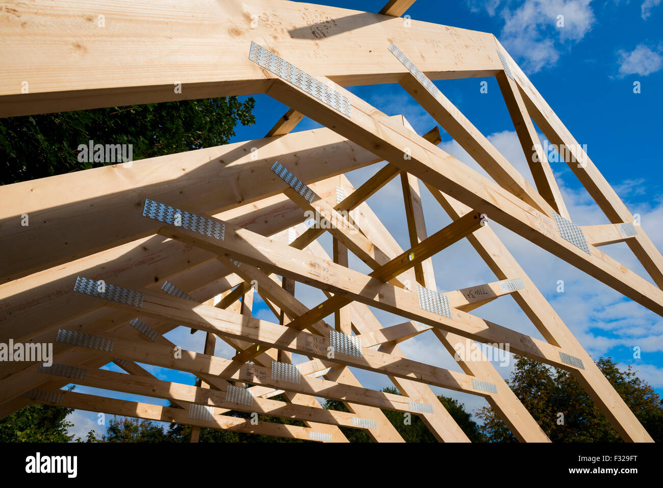 Timber roof trusses Stock Photo - Alamy