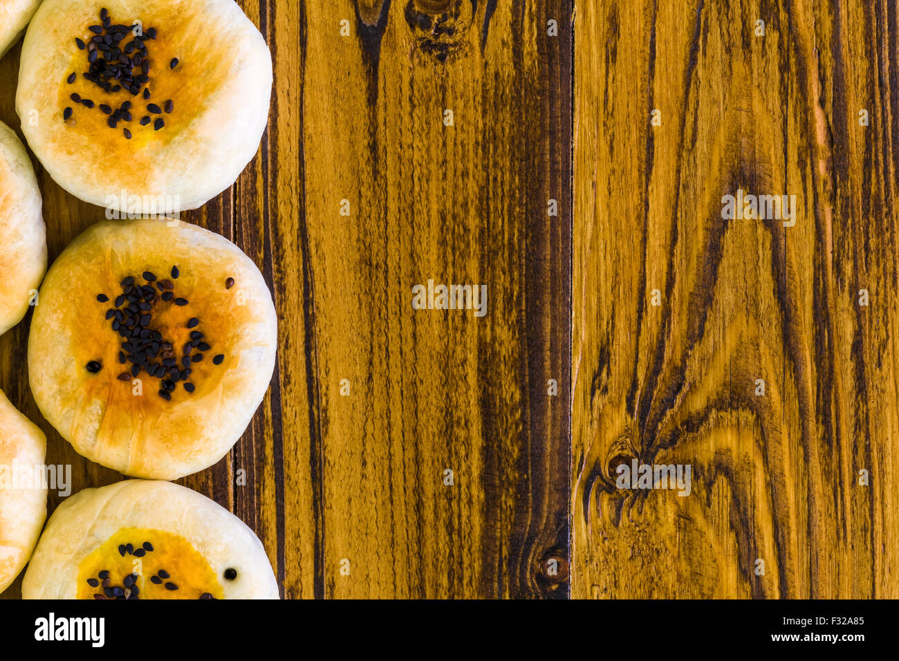 Traditional Chinese cake or snack for tea break Stock Photo - Alamy