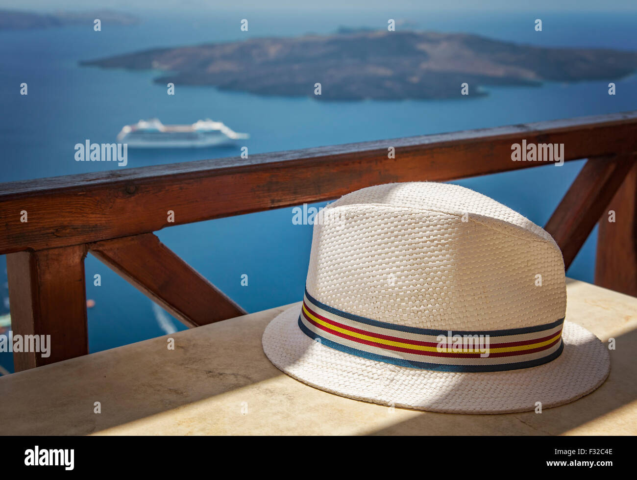 Vintage cowboy hat nobody hi-res stock photography and images - Alamy