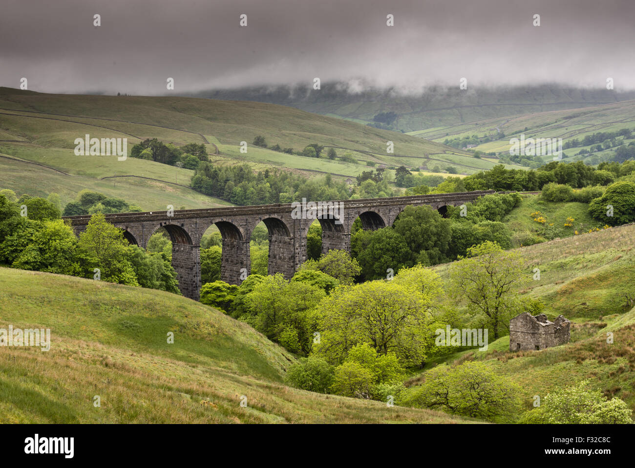 View of railway viaduct, Dent Head Viaduct, Dentdale, Yorkshire Dales N ...