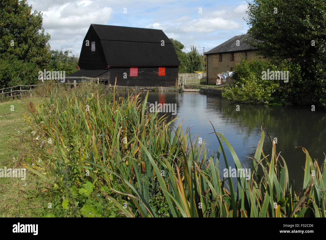 British watermills hi-res stock photography and images - Alamy