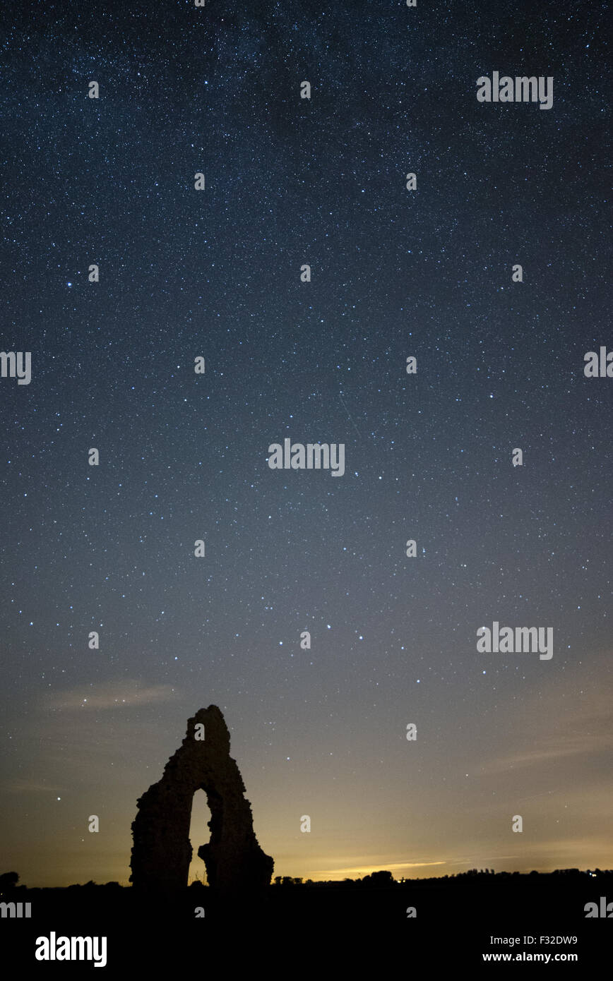 Church ruins and stars at night, Midley Church, Romney Marsh, Kent ...