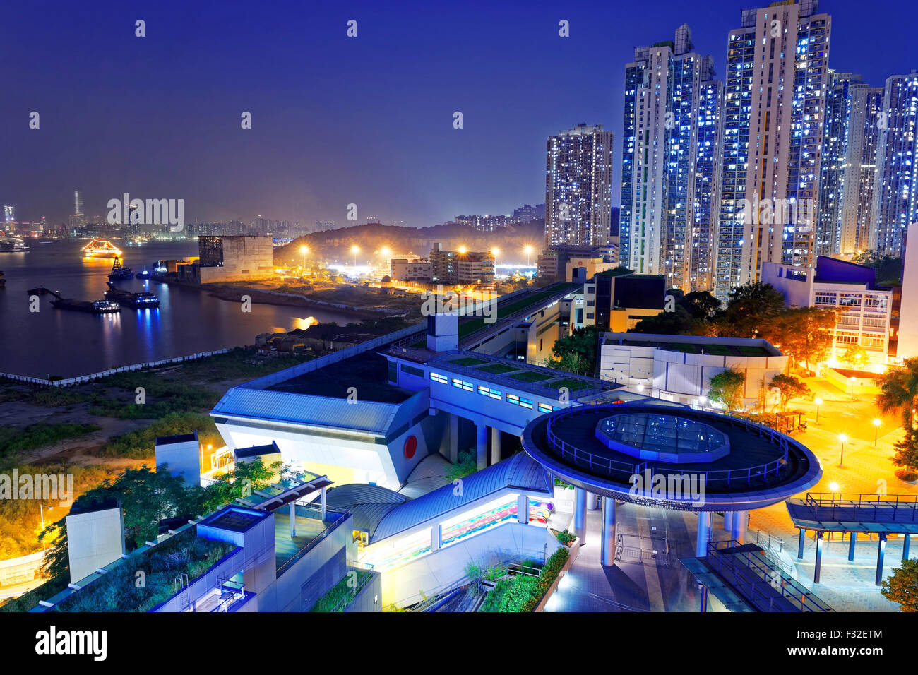Yau tong estate hi-res stock photography and images - Alamy