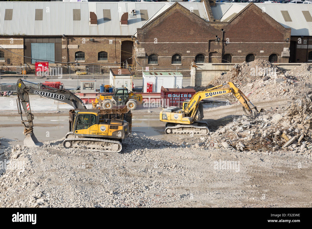 Heavy duty construction vehicle equipment at the London Dock ...