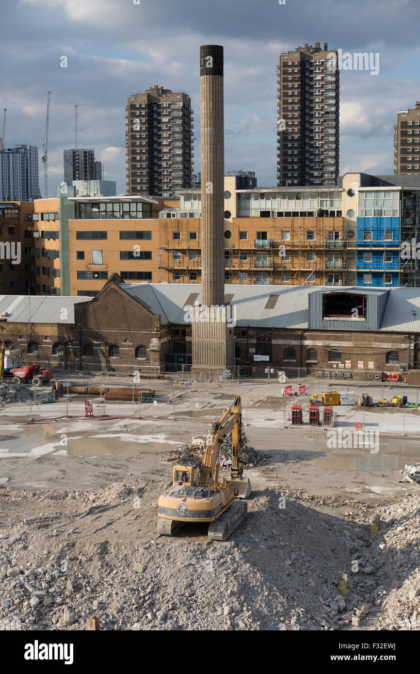 Heavy duty construction vehicle equipment at the London Dock ...