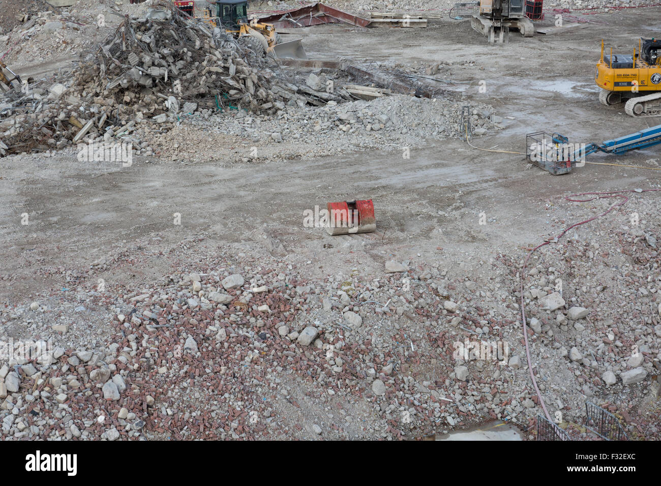 Heavy duty construction vehicle equipment at the London Dock ...