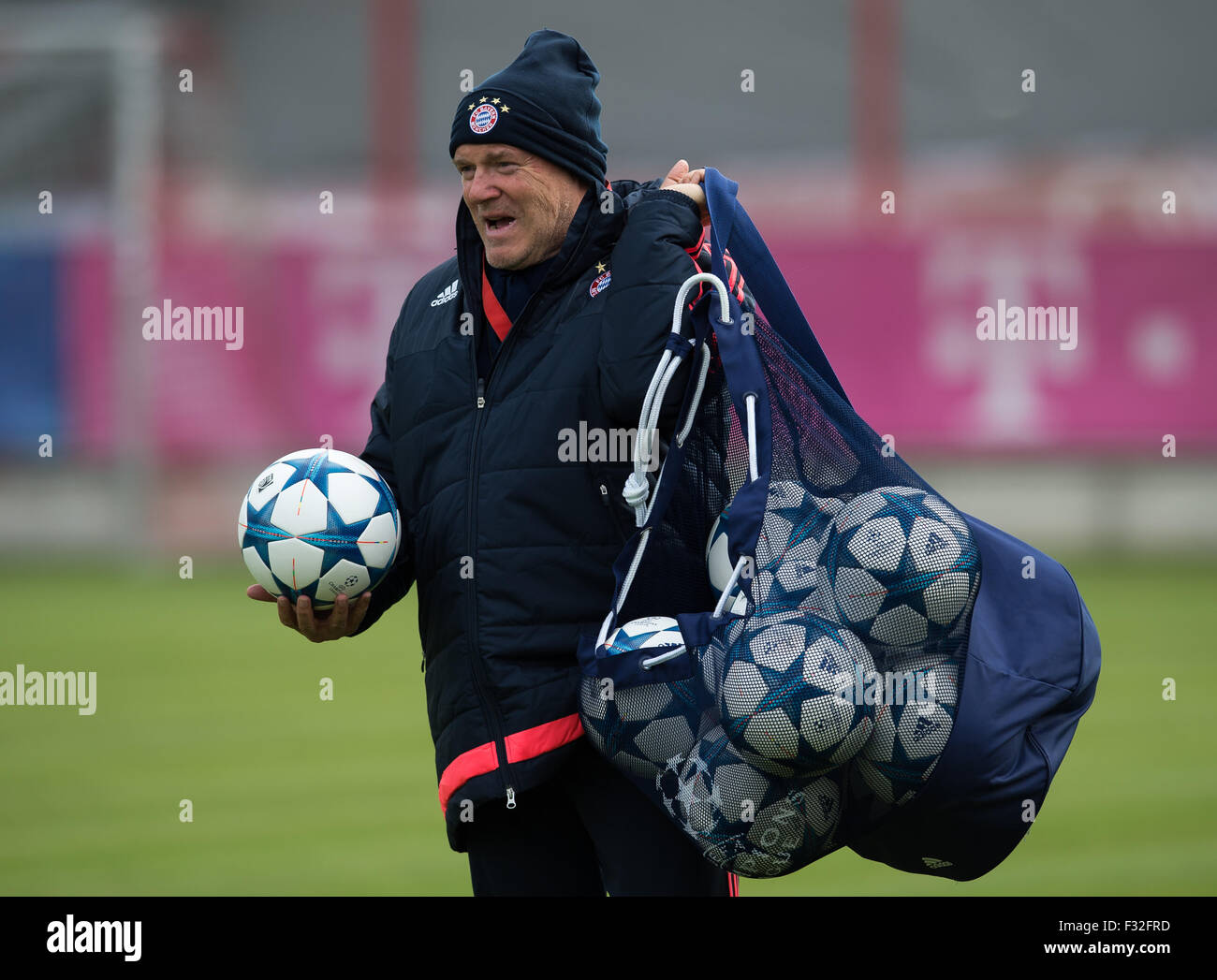 Munich, Germany. 28th Sep, 2015. Bayern Munich's Co-Trainer Hermann ...