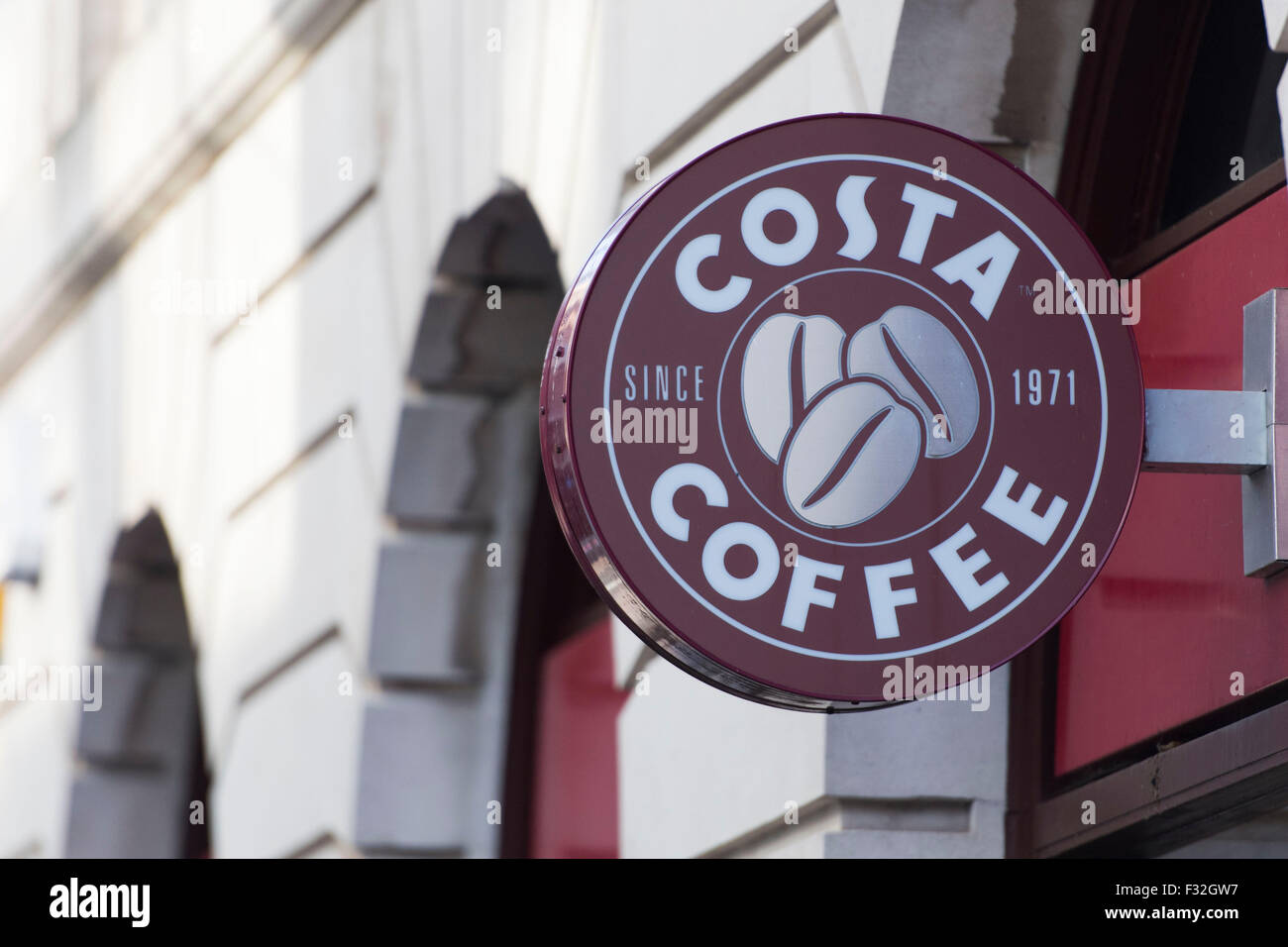 Costa Coffee Logo High Resolution Stock Photography and Images - Alamy