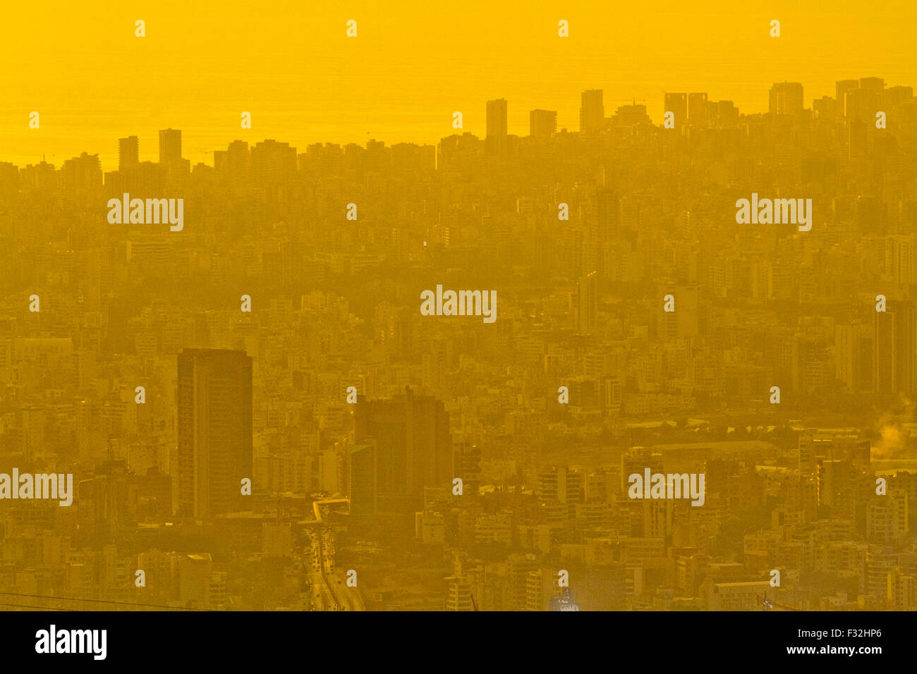 Beirut, Lebanon. 28th September, 2015. Weather: The sun sets over the ...