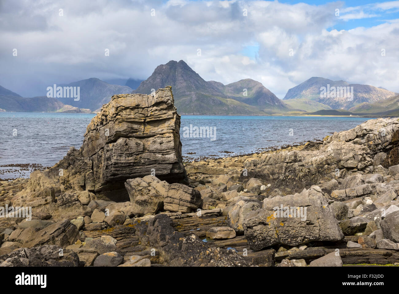 Loch scavaig skye hi-res stock photography and images - Alamy