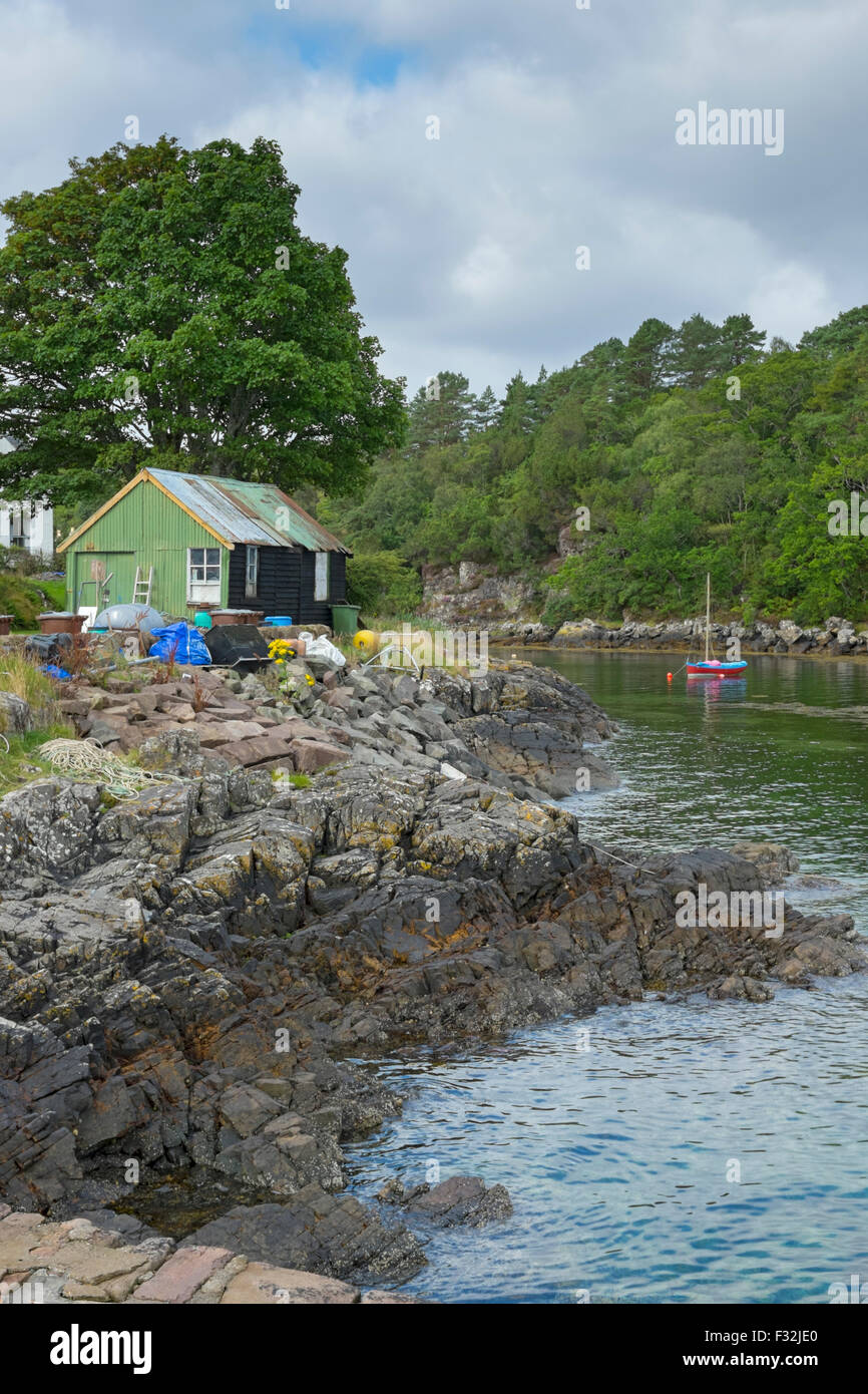 Sheltered shoreline at Plockton Stock Photo - Alamy