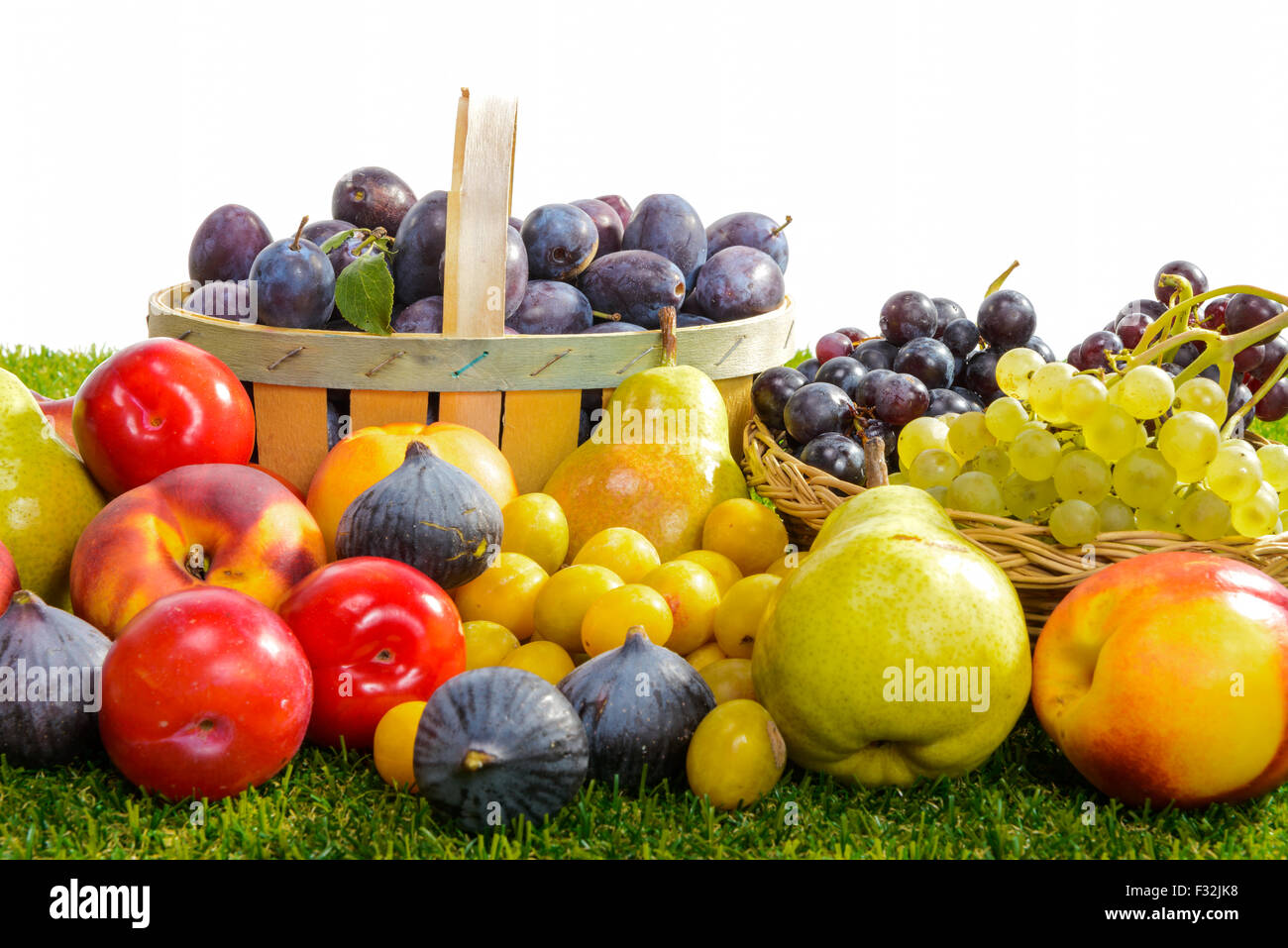 Different fresh plums green hi-res stock photography and images - Alamy