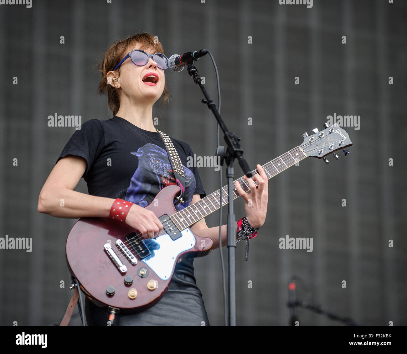 Mary timony hi-res stock photography and images - Alamy