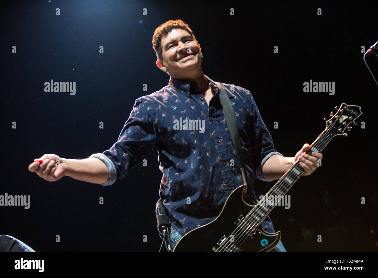 Pat smear hi-res stock photography and images - Alamy