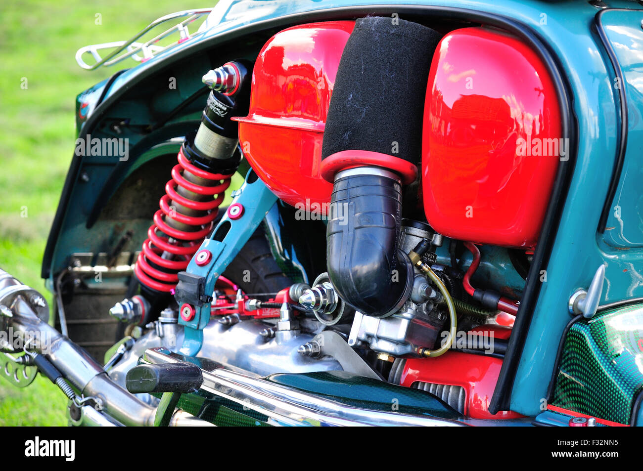 Vespa rally hi-res stock photography and images - Alamy