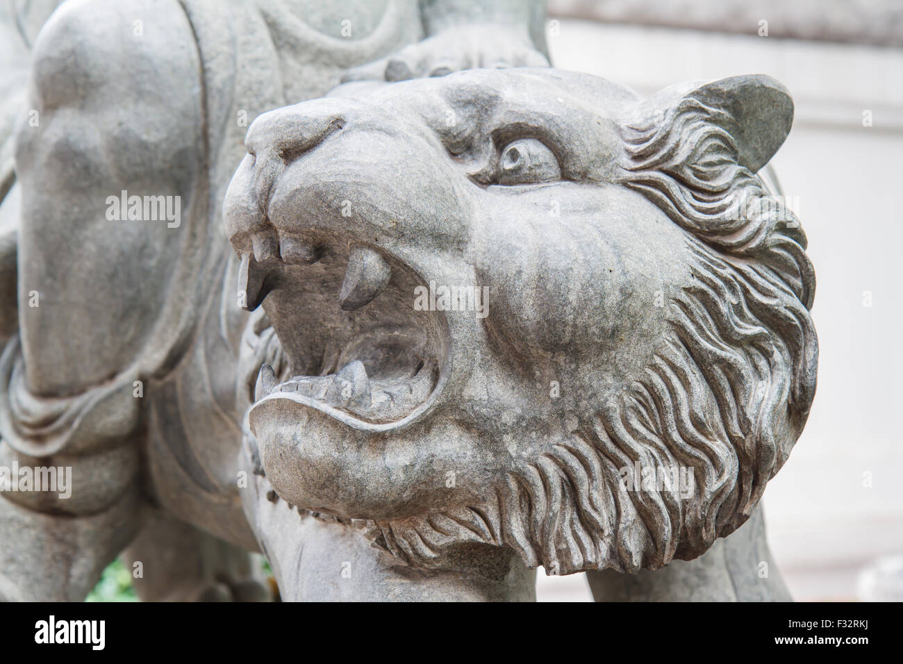 White tiger monument hi-res stock photography and images - Alamy