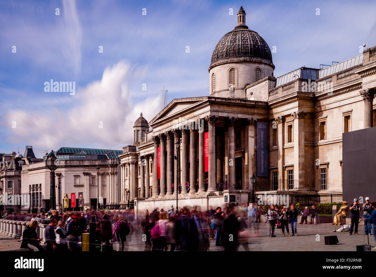 The national gallery trafalgar square hi-res stock photography and ...