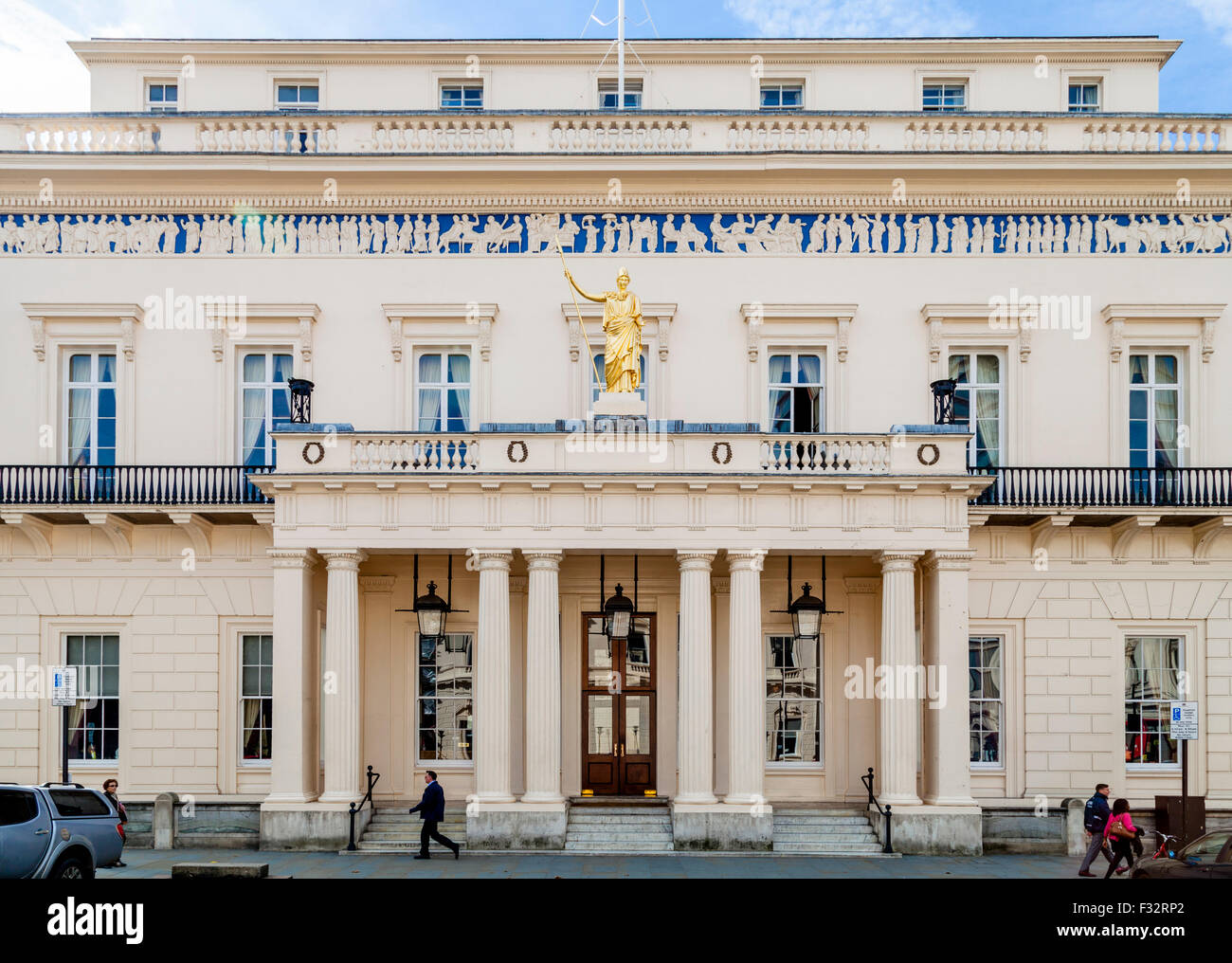 The Athenaeum Club, Pall Mall, London, UK Stock Photo - Alamy