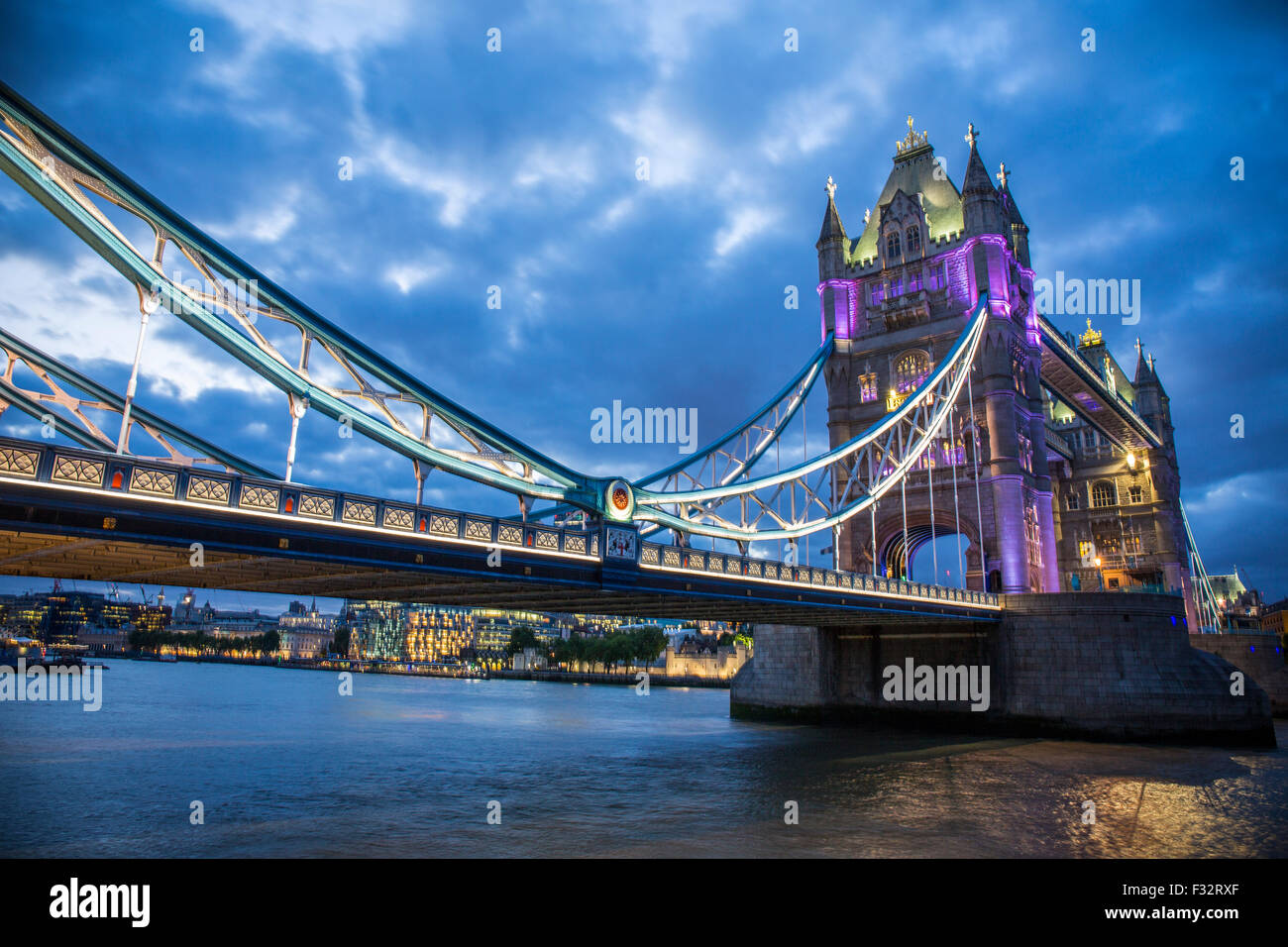 Tower Bridge at night Stock Photo - Alamy